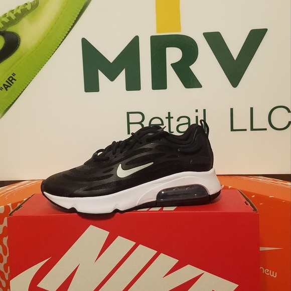 Nike | Shoes | Wm Nikes | Poshmark